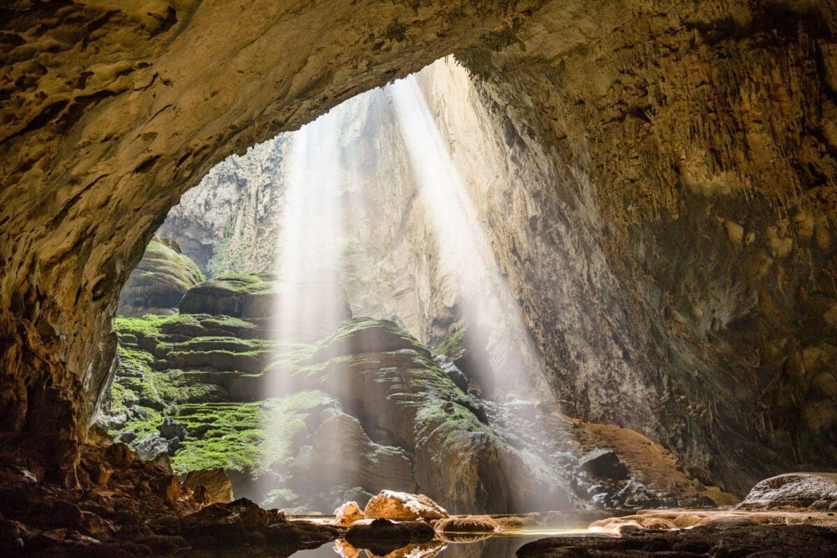 Vietnam Hang Son Doong Tour: Explore the Largest Cave